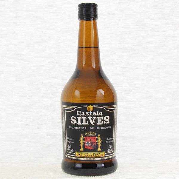 Medronho – Clear spirit made from the fruits of the strawberry tree ...